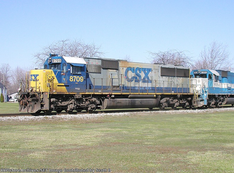 CSX 8709 In The S.W. Wye